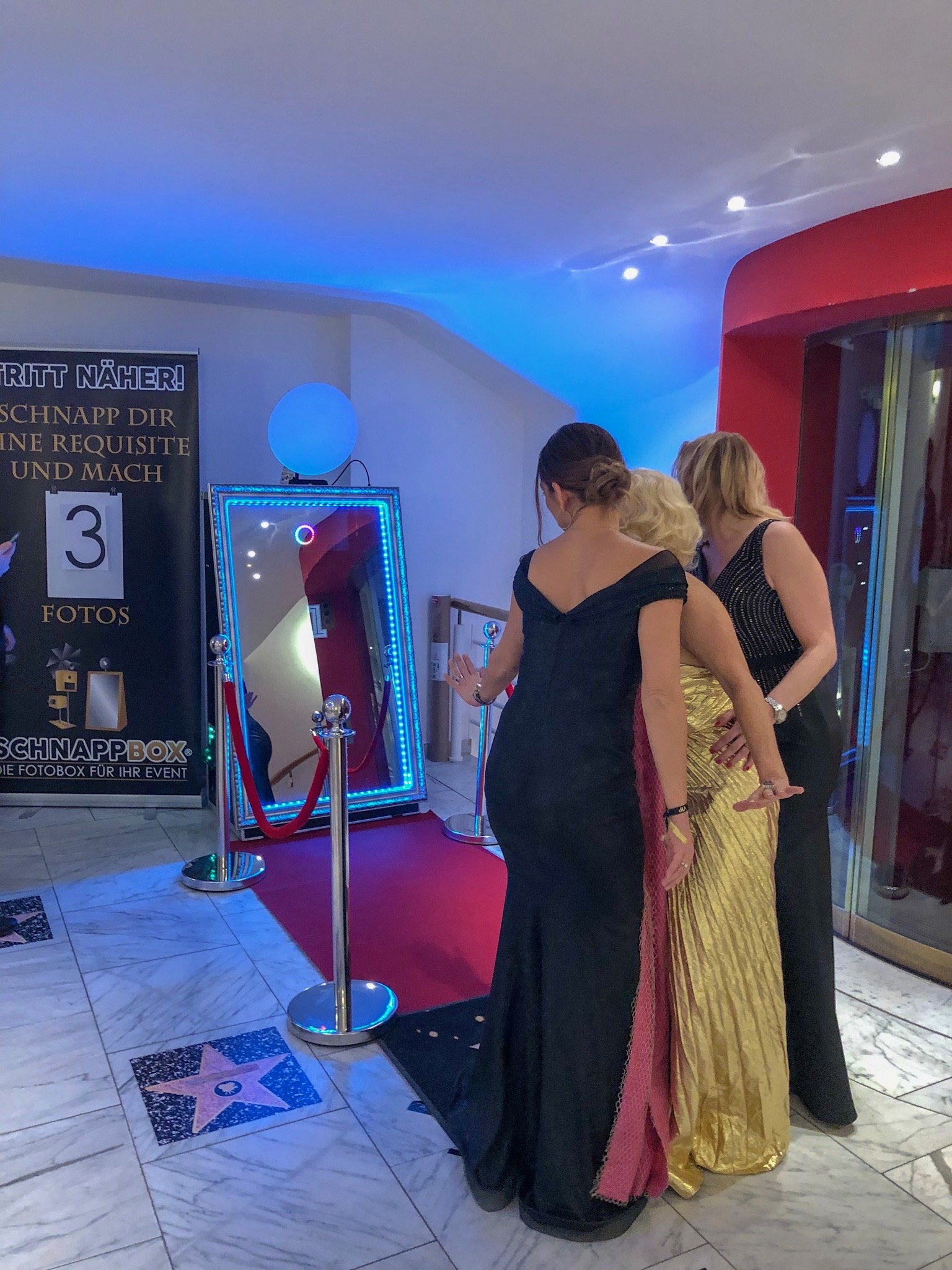 Fotospiegel mieten - die besondere Fotobox für Ihr Event